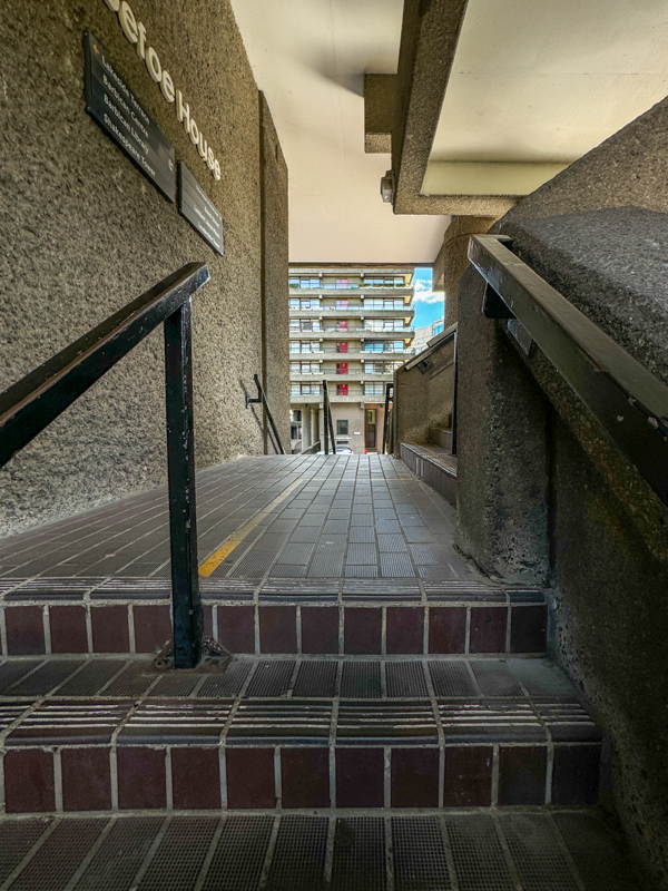 Defoe House – Travel with Intent